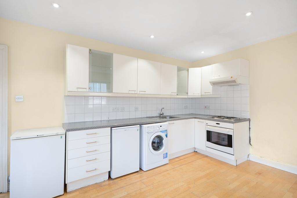 Nelson Road London SE10 1 bed flat - £1,195 pcm (£276 pw)