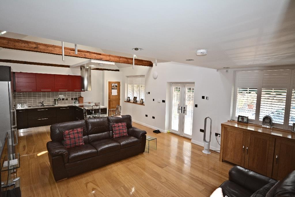 Parkgate Studios, Catsfield 2 bed semi-detached house - £425,000