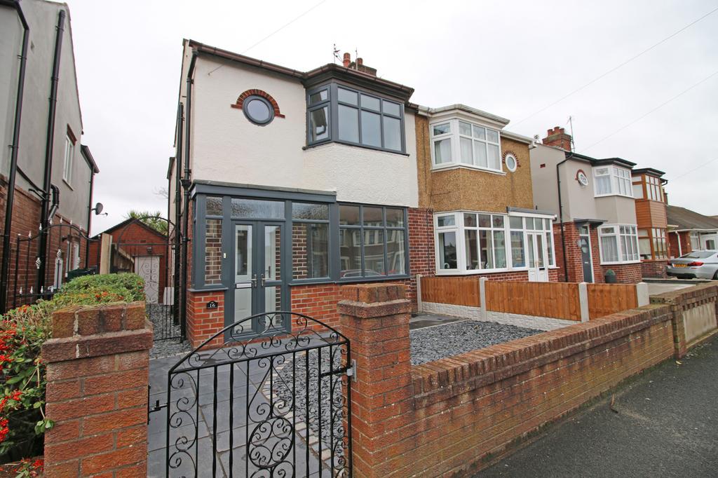 Mersey Road, Fleetwood, FY7 3 bed semi-detached house - £155,000
