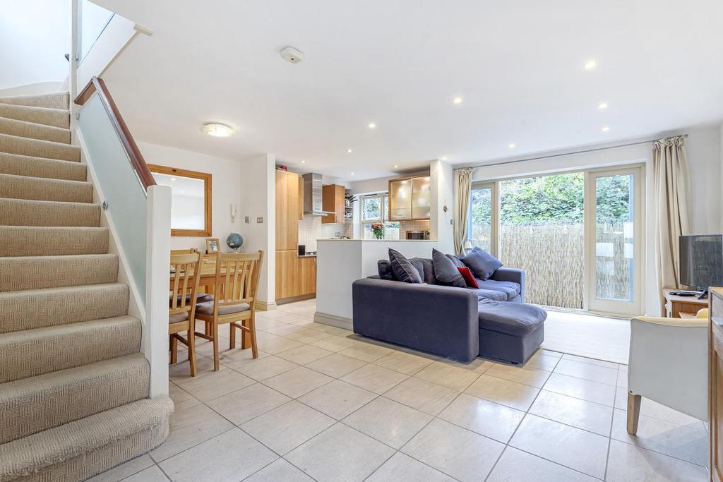 Fawe Park Road, Putney 2 bed terraced house - £650,000