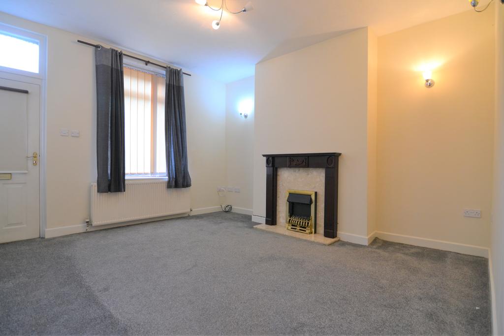Gisburn Road, Barrowford BB9 3 bed terraced house - £550 pcm (£127 pw)