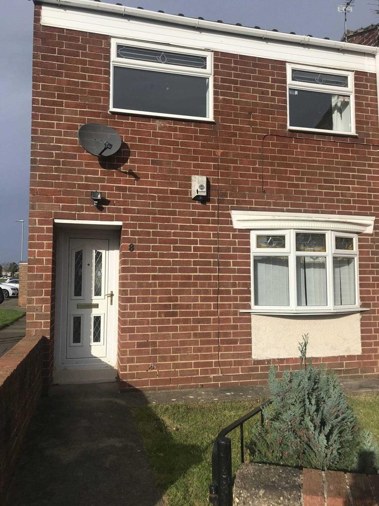 Bristol Walk, Hartlepool 3 bed end of terrace house - £595 pcm (£137 pw)