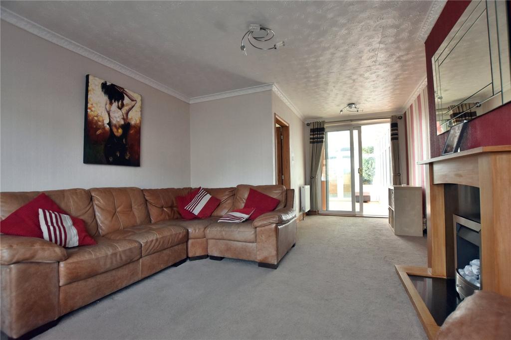 Bantam Close, Morley, Leeds, West... 3 bed townhouse - £145,000