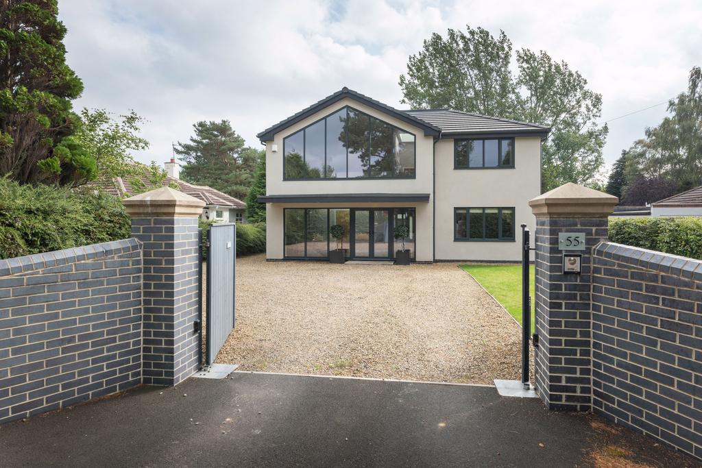 Middle Drive, Darras Hall, Ponteland... 5 bed detached house - £899,995