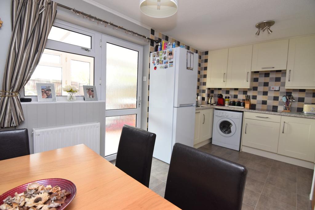 Melor View, Amesbury, Salisbury, SP4 7RL 3 bed semi-detached house - £ ...