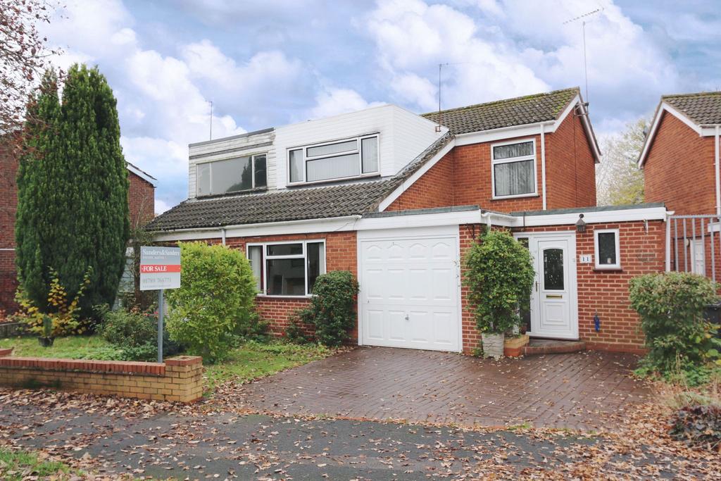 Washford Lane, Matchborough West... 3 bed semi-detached house - £235,000