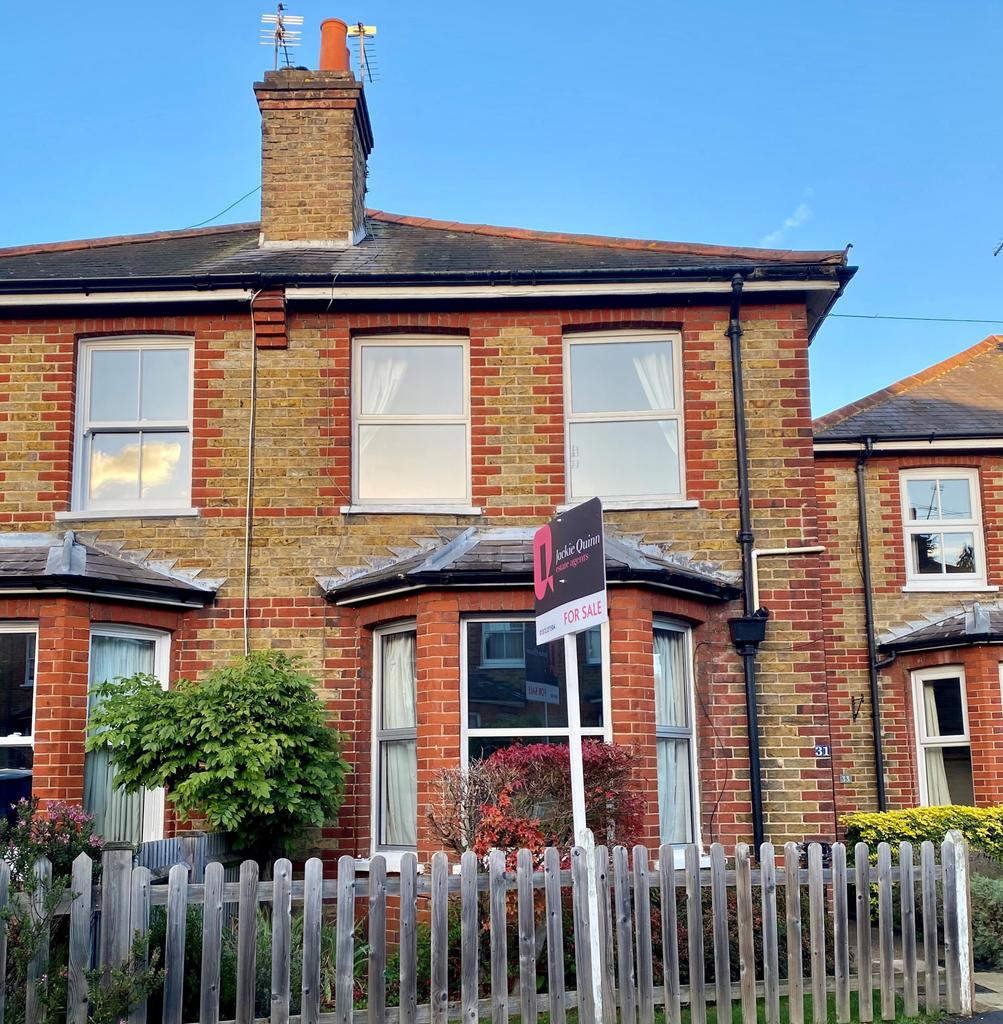 Ashtead Village 3 bed semi-detached house - £475,000