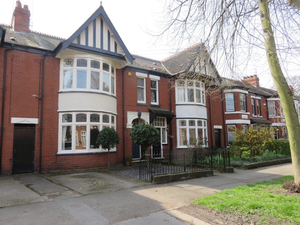 Park Avenue, HULL, HU5 3EX 4 bed detached house - £325,000