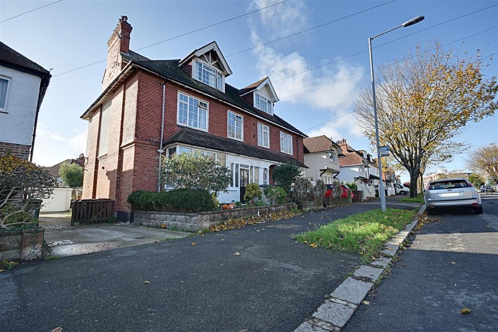 Collington Avenue, Bexhill-On-Sea 3 bed maisonette - £245,000