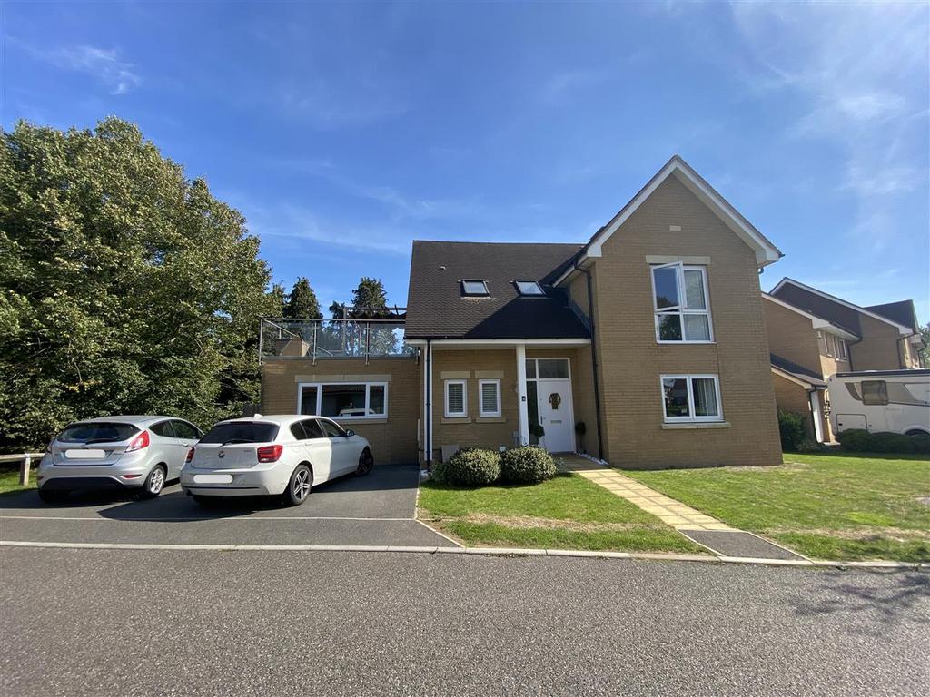 Endeavour Avenue, Exeter 5 bed detached house for sale - £795,000