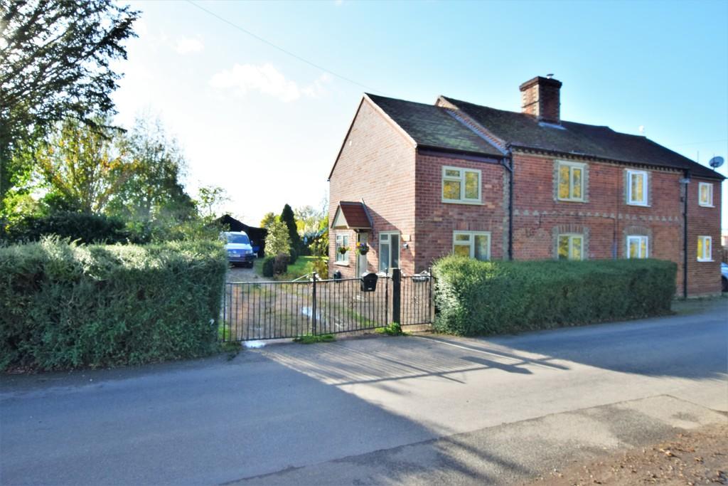 Nether Hill, Gestingthorpe CO9 3BD 3 bed semi-detached house - £345,000