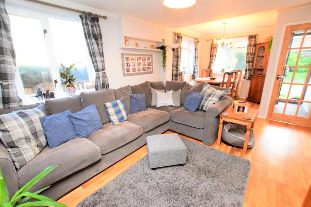 Nether Hill, Gestingthorpe CO9 3BD 3 bed semi-detached house - £345,000