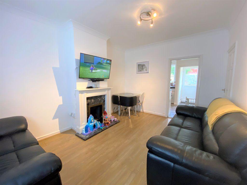 Wulfstan Street, East Acton W12 3 bed property - £1,525 pcm (£352 pw)