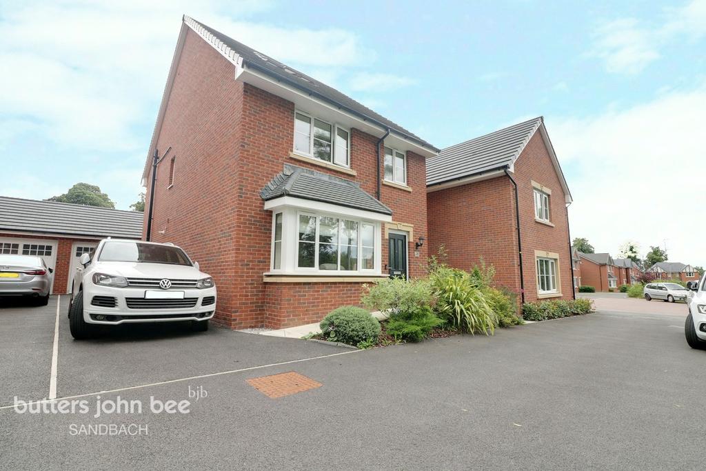 George Gallimore Drive, Haslington 5 bed detached house - £350,000
