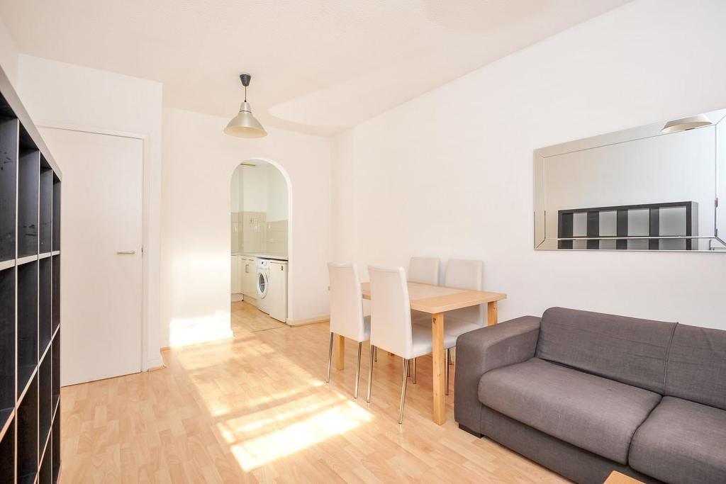 Fife Road, Kingston upon Thames 1 bed flat - £325,000
