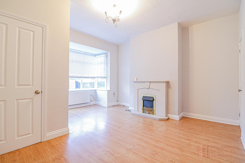 Mosley Common Road, Boothstown, Manchester, M28 2 bed flat to rent - £ ...