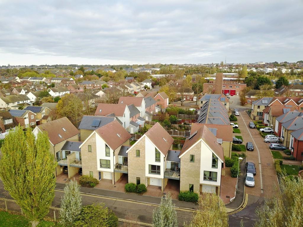 Pavilion View, Colchester, CO1 1GD 4 bed townhouse - £550,000