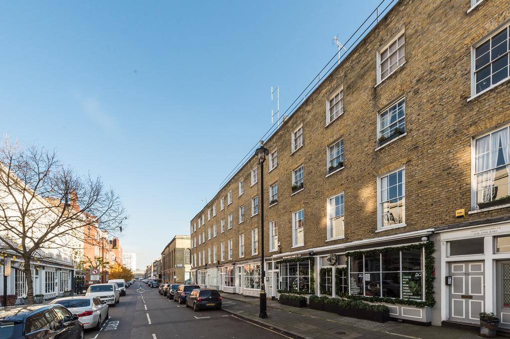 York Street W1H 2 bed flat - £995,000