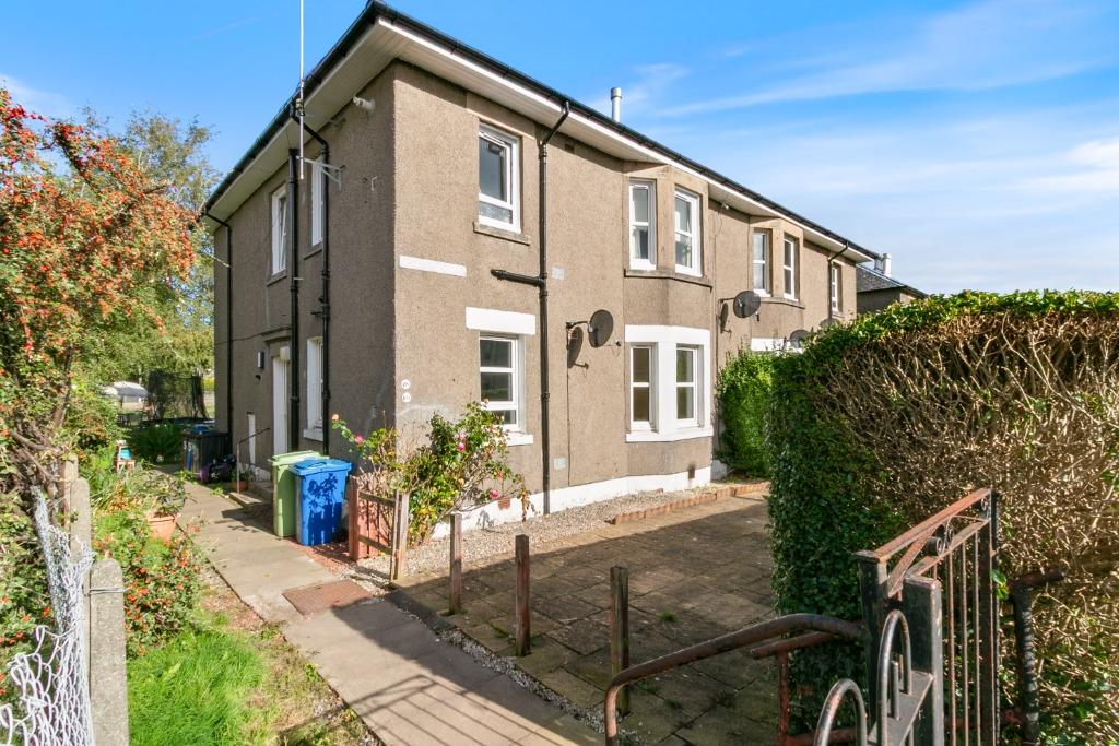 Crosslet Road, Dumbarton, West... 2 bed flat - £625 pcm (£144 pw)