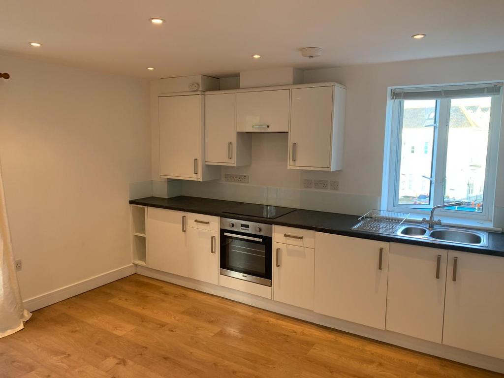 Smithick Hill, Falmouth 2 bed flat - £795 pcm (£183 pw)
