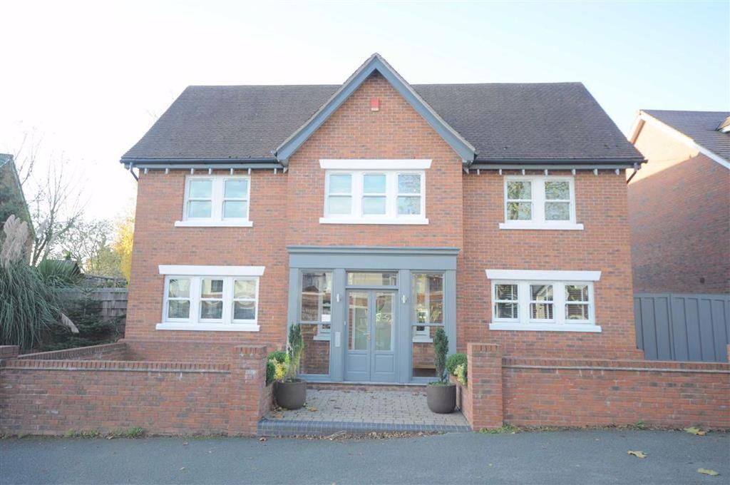 Oulton Road, Stone 5 bed detached house - £620,000