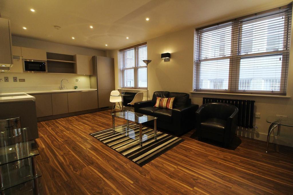 Cross Street, Reading, RG1 1 bed apartment - £1,100 pcm (£254 pw)