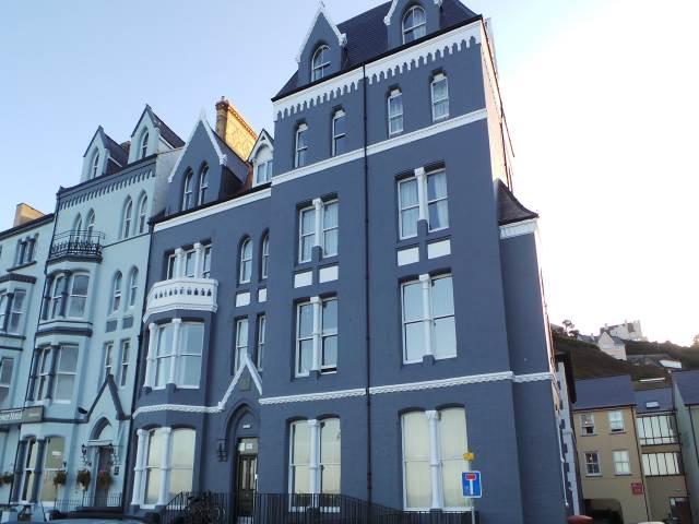 Flat 9 Victoria House, Victoria Terrace, Aberystwyth 4 bed flat - £ ...