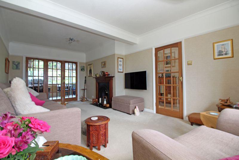 Church Way, Sanderstead, Surrey 3 bed semi-detached house - £625,000