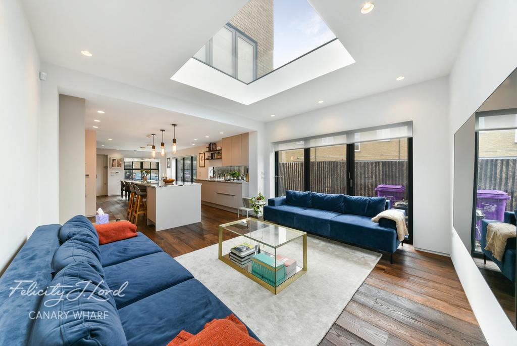 Milligan Street, E14 3 bed semi-detached house - £1,000,000