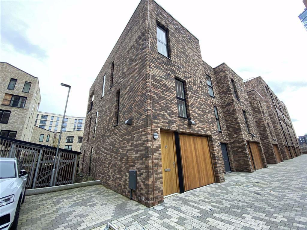 Lockgate Mews, New Islington 3 bed end of terrace house - £445,000