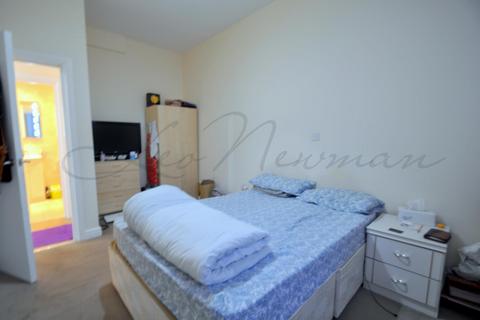Houses to rent in Lewisham, South East London | OnTheMarket