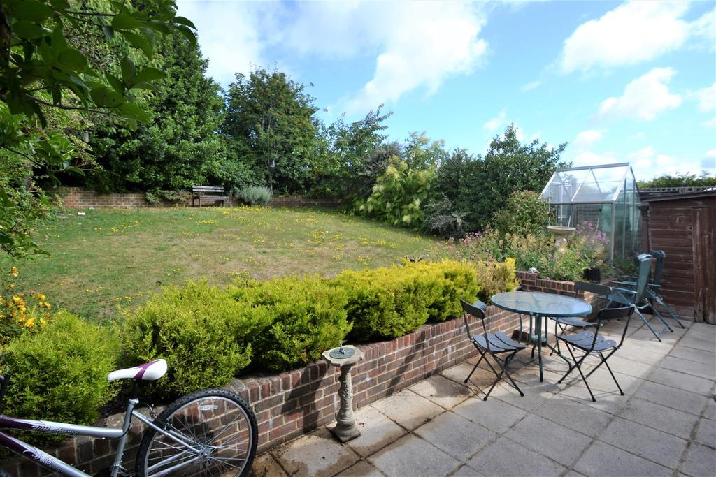 Pococks Road Eastbourne 2 Bed Detached Bungalow £330 000