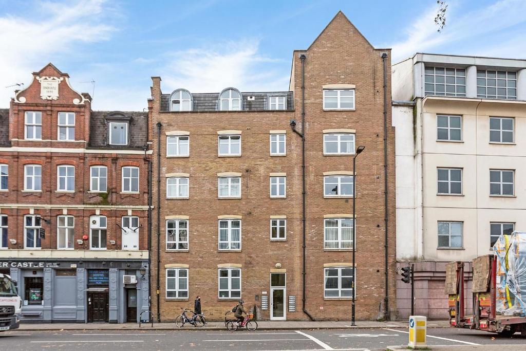 Great Dover Street, Borough 2 bed flat - £600,000