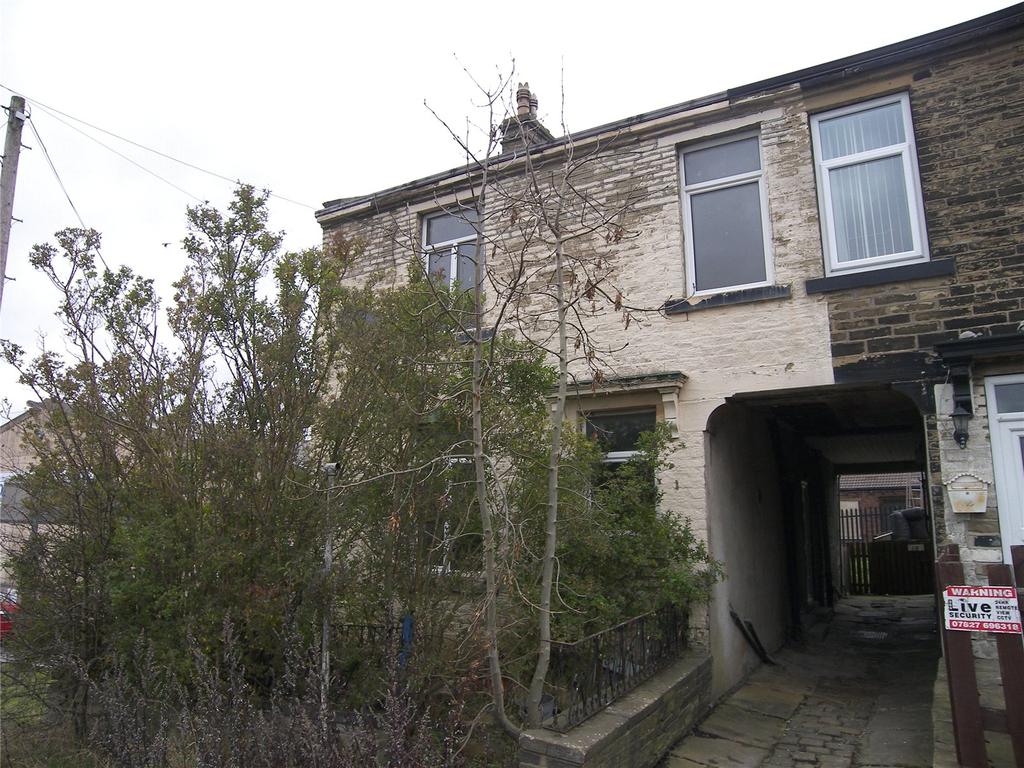 Freds Place, Bradford 2 bed terraced house - £25,000