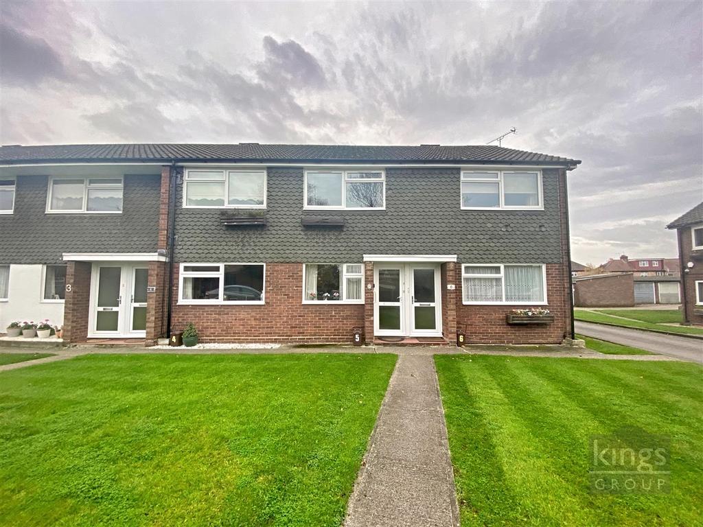 Cheviot Court, Enfield 2 bed maisonette - £325,000