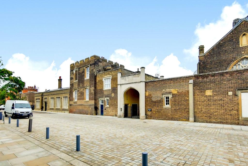 Ashmore Road London SE18 1 bed ground floor flat - £1,175 pcm (£271 pw)