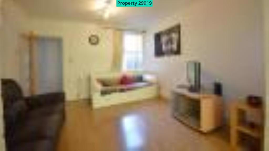 Cardiff Road, Reading, RG1 8ET 4 bed flat share - £2,250 pcm (£519 pw)
