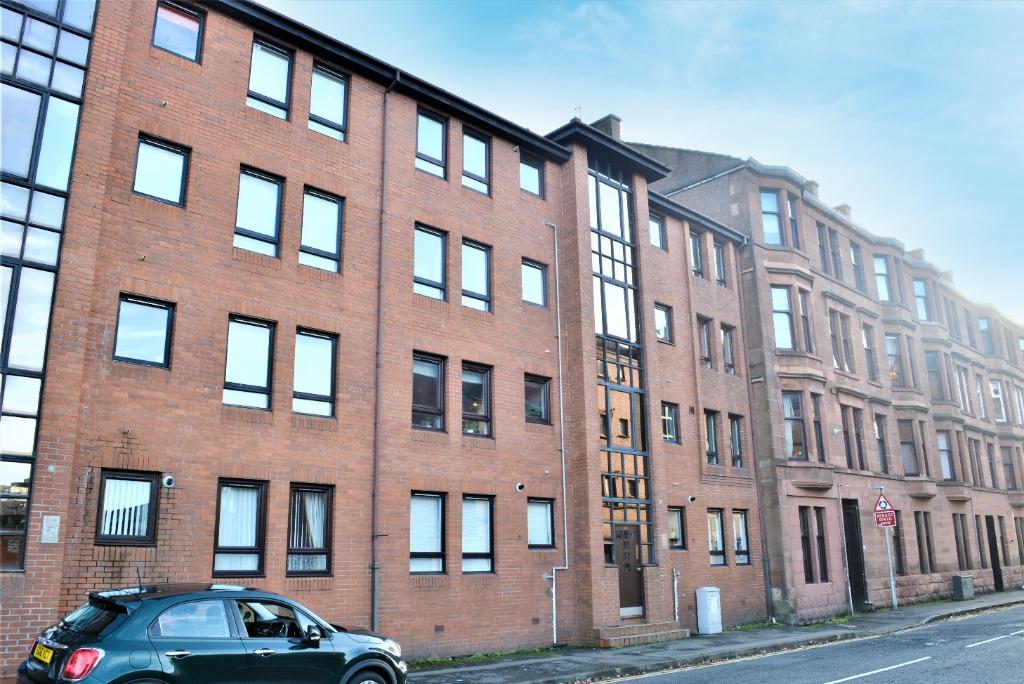 Rosevale Street, Flat 4, Partick... 2 bed flat - £145,000