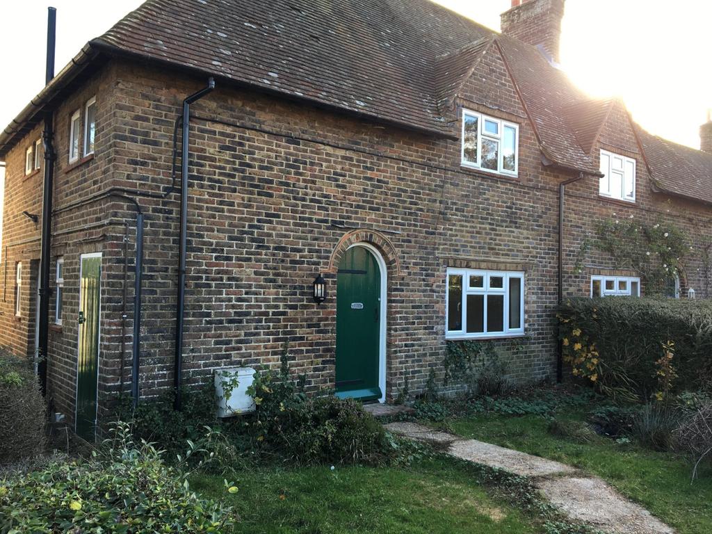3 Harrisons Lane, Ringmer, East Sussex 3 bed semi-detached house - £1,450 pcm (£335 pw)