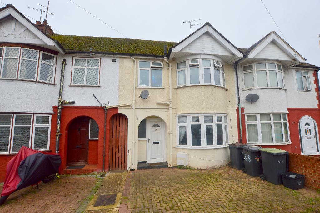 Runfold Avenue, Icknield, Luton... 3 bed terraced house - £275,000