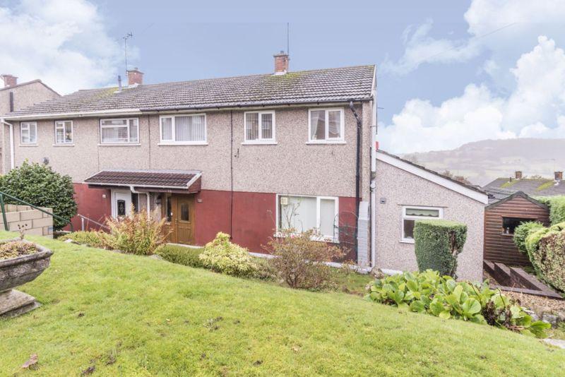 Manor Way, Risca - REF#00011967 3 bed semi-detached house - £145,000