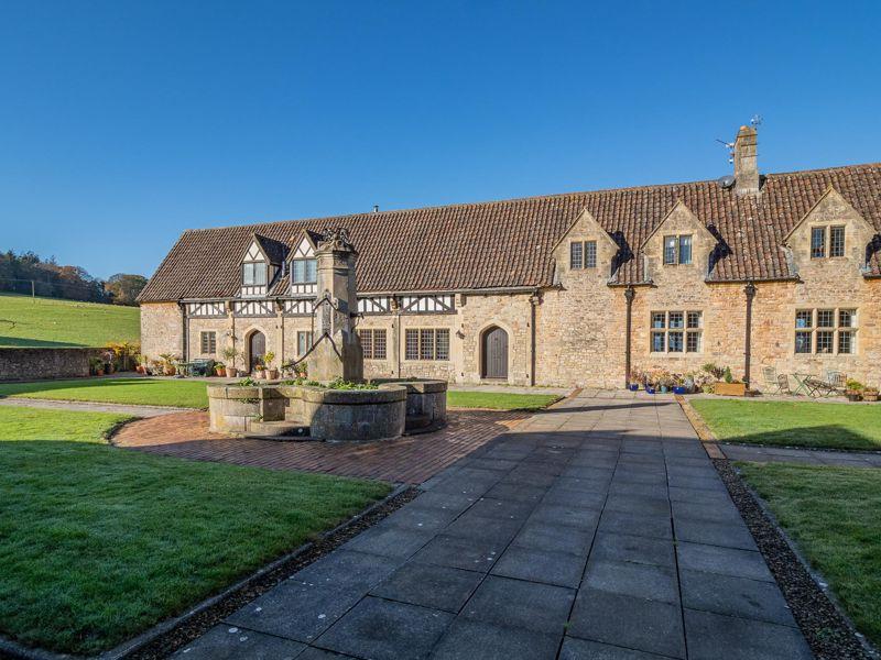 Barrow Court, Barrow Gurney 3 bed coach house - £550,000