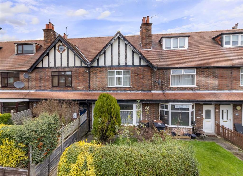 Swarcliffe Road, Harrogate 3 bed townhouse - £175,000