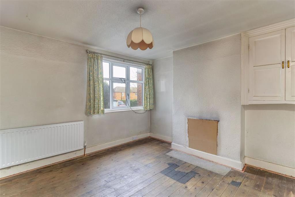 Swarcliffe Road, Harrogate 3 bed townhouse - £175,000
