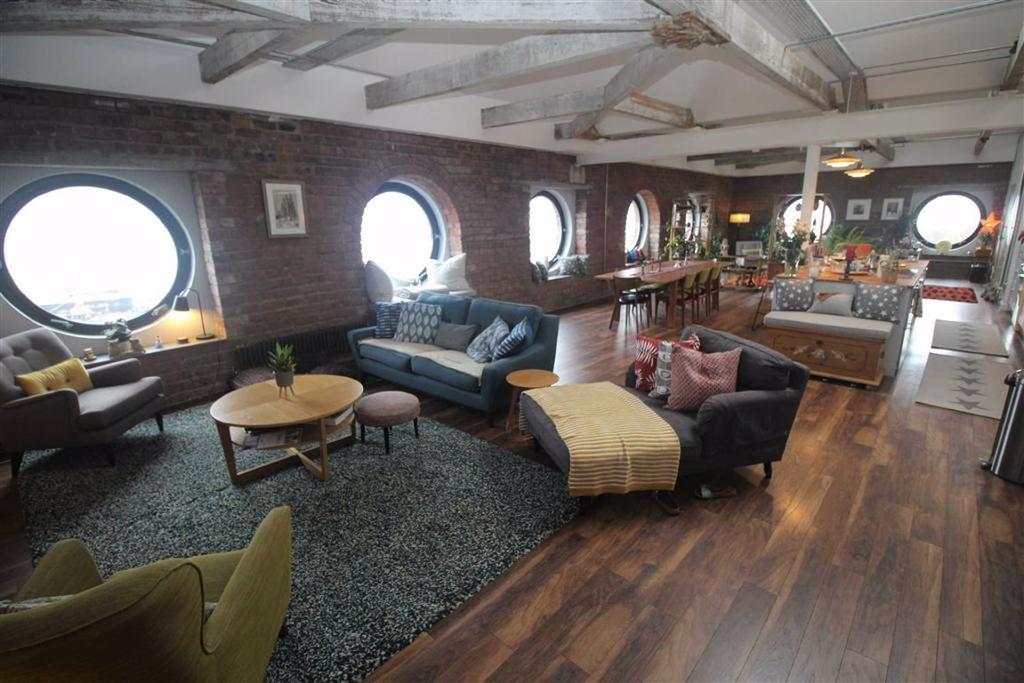 Gourock Ropeworks, Port Glasgow 2 bed flat - £179,900