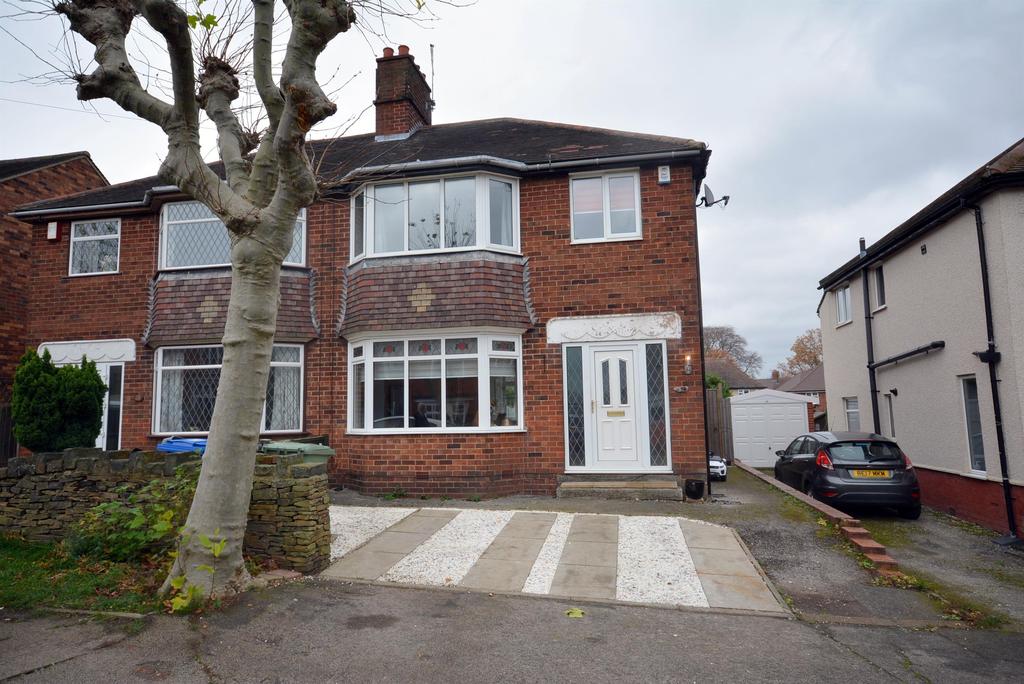 Morris Avenue, Newbold, Chesterfield... 3 bed semi-detached house - £ ...