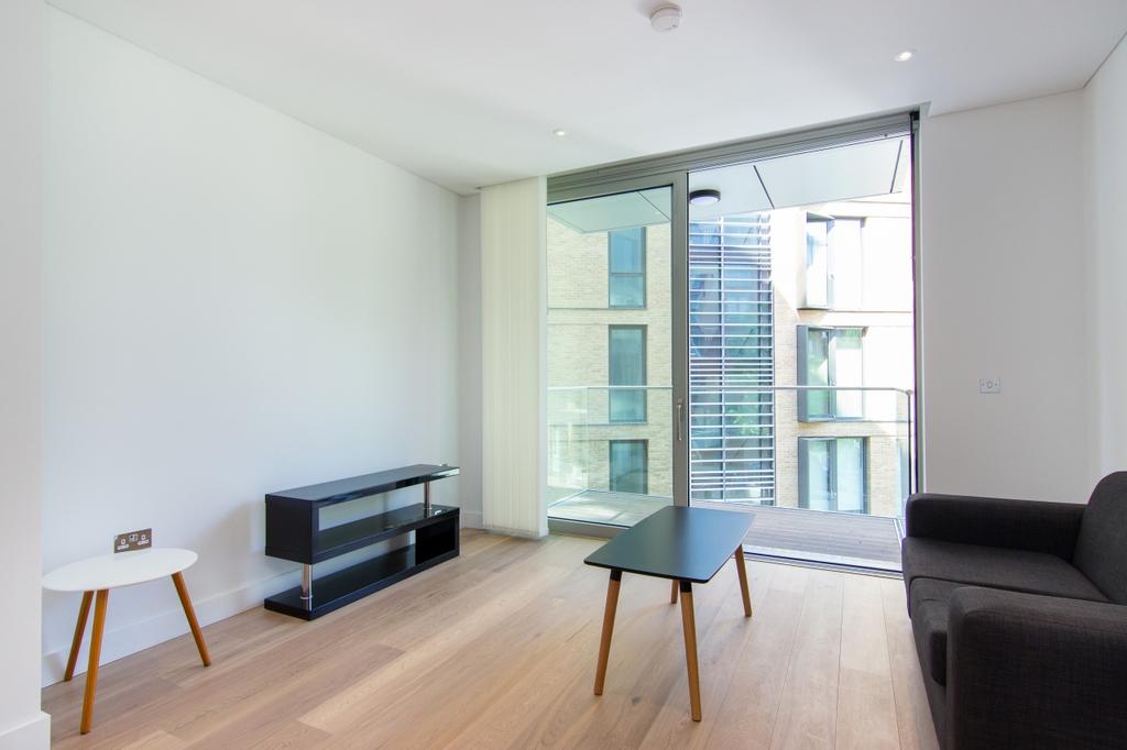 Grand Tower, Putney Plaza, Putney SW15 1 bed apartment - £1,517 pcm (£ ...
