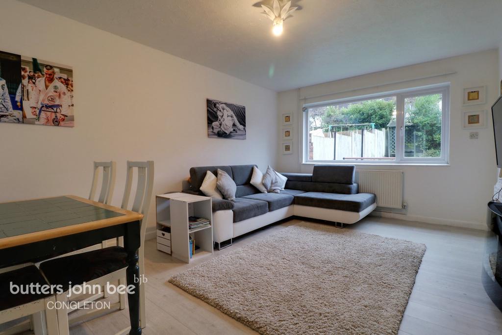 Southbank Grove, Congleton 3 bed terraced house - £110,000