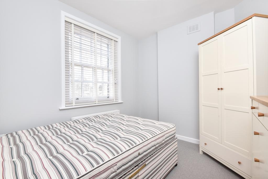 Portland Street London SE17 2 bed apartment - £1,450 pcm (£335 pw)