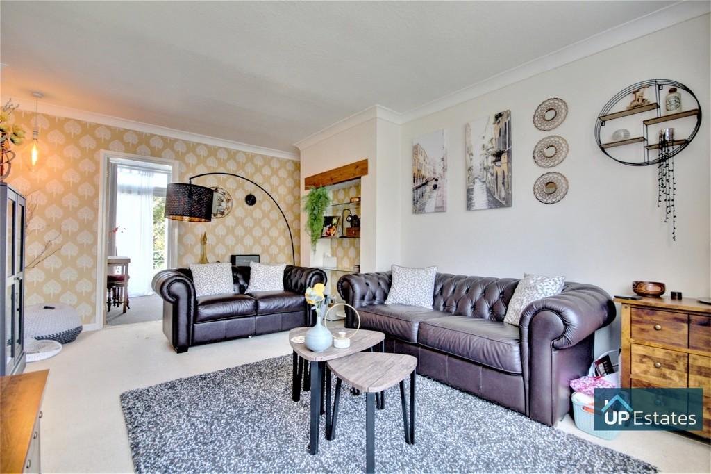 Gleneagles Road, Wyken, Coventry 4 bed semi-detached house - £270,000